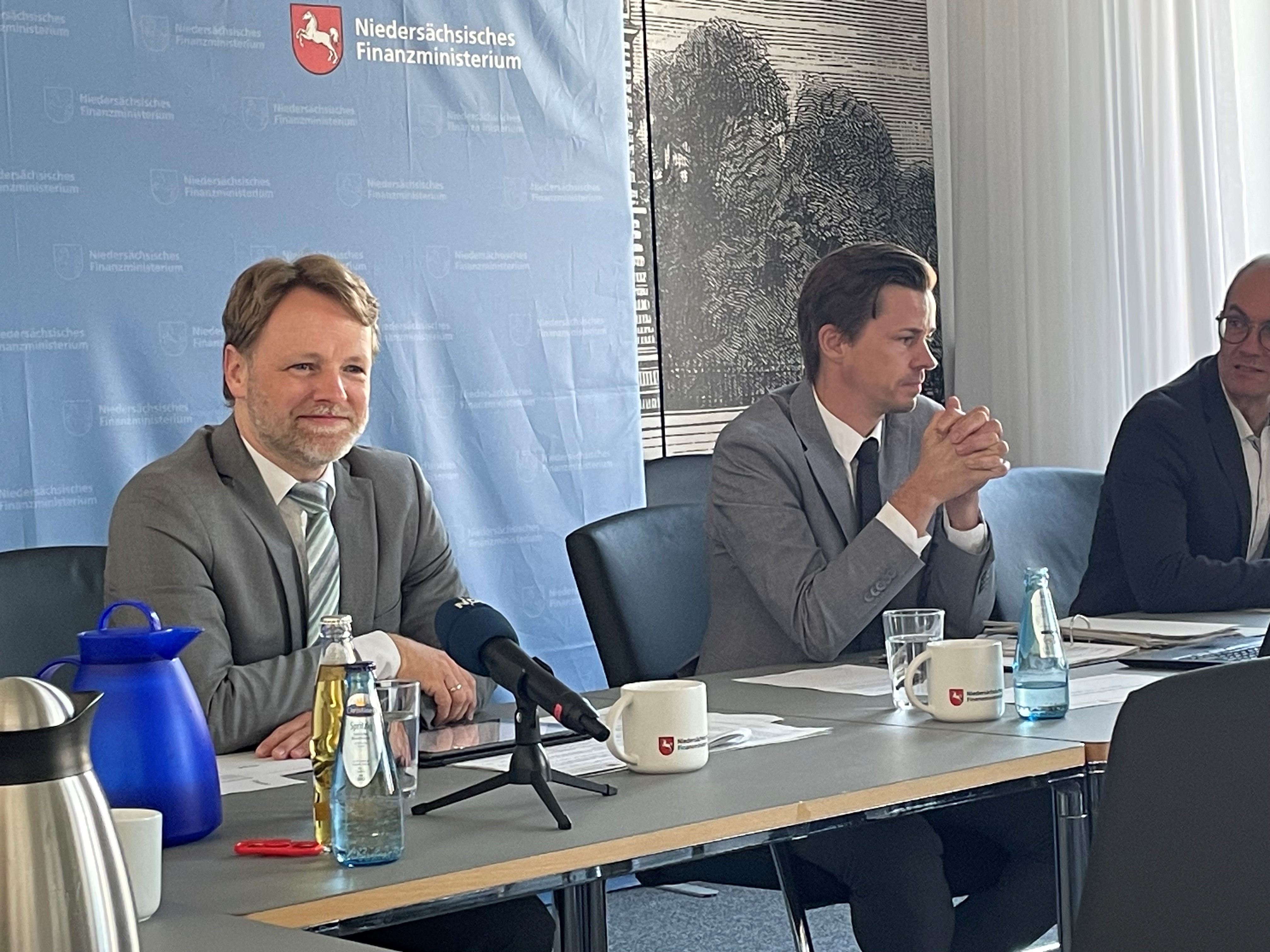 Heere betont: Geld hat das Land nur noch für das „Pflichtprogramm“