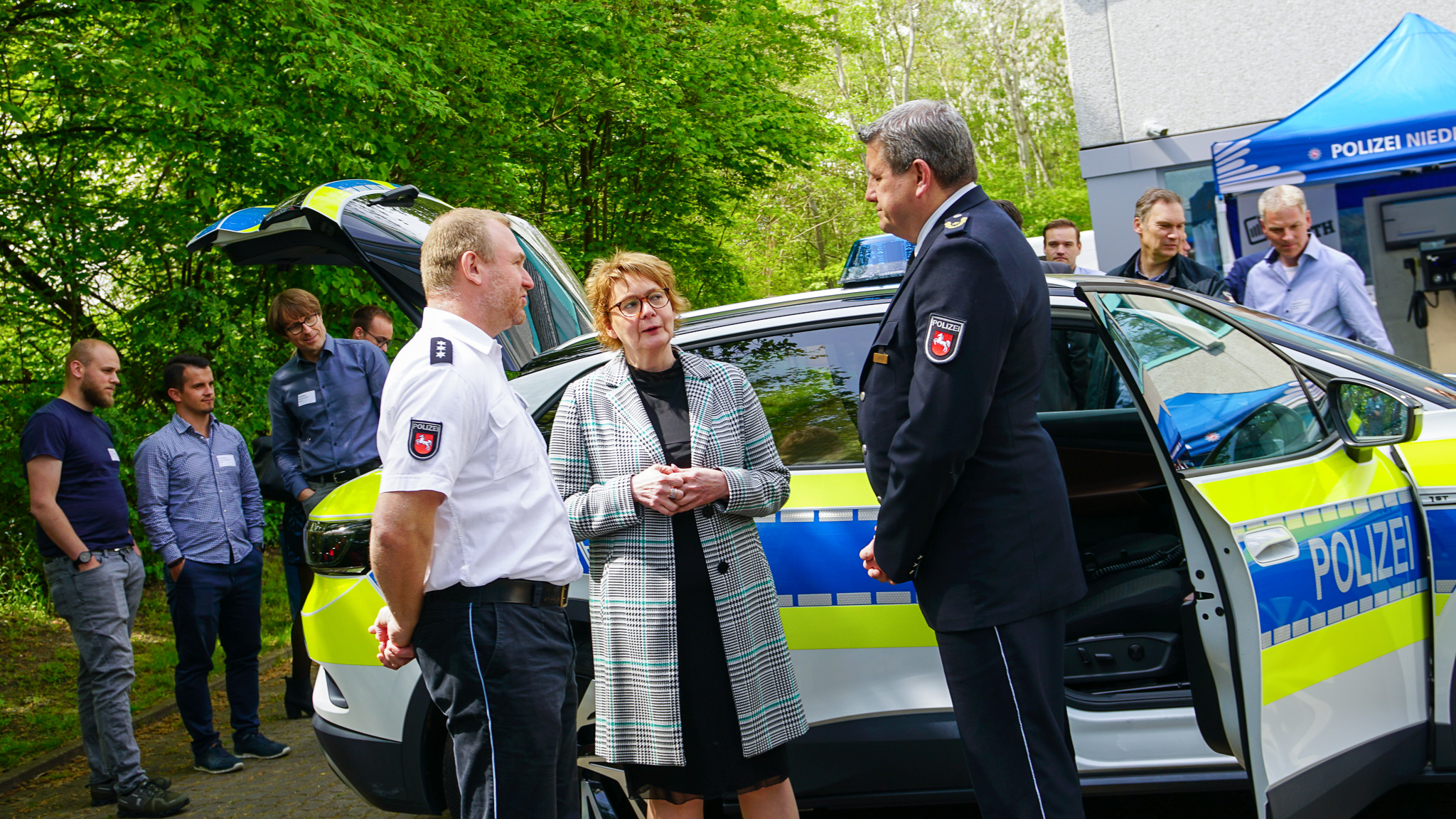 E-Autos bei der Polizei? Im Streifendienst okay, bei Spezialkräften ...