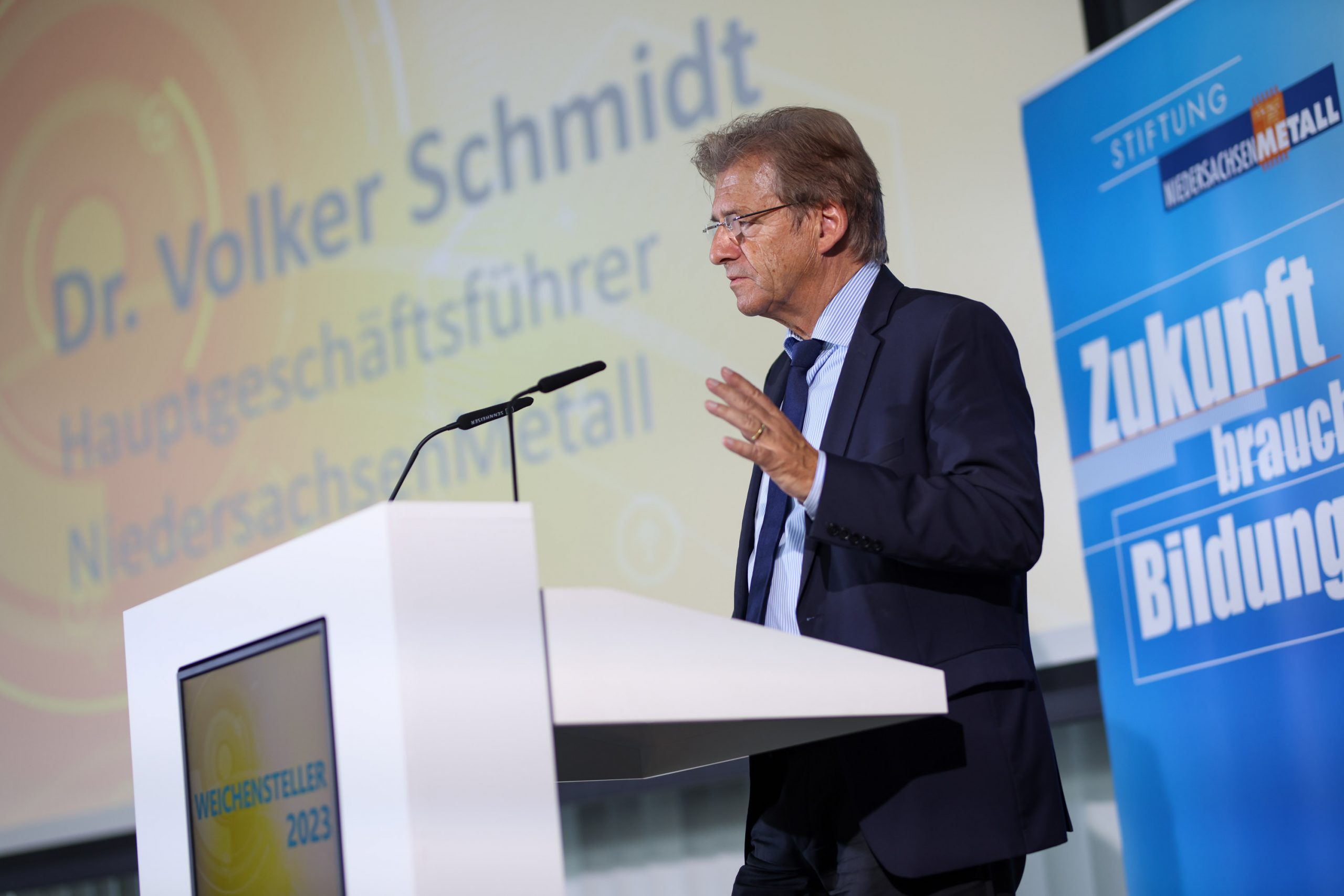 Stiftung Niedersachsen-Metall zeichnet vier Berufsschullehrer aus – Rundblick Niedersachsen