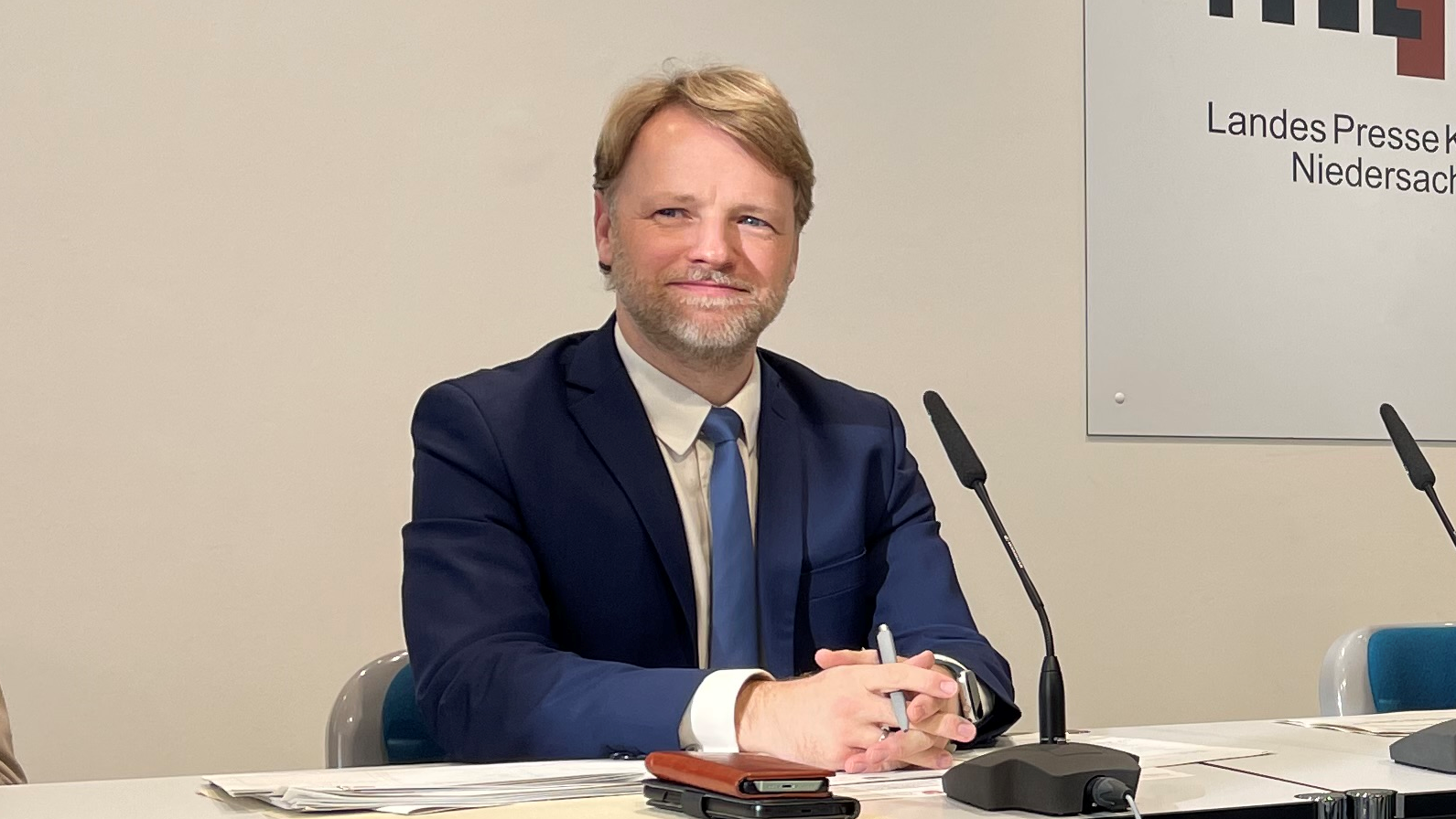 Gerald Heere als Aufsichtsratsvorsitzender der Nord/LB bestätigt ...