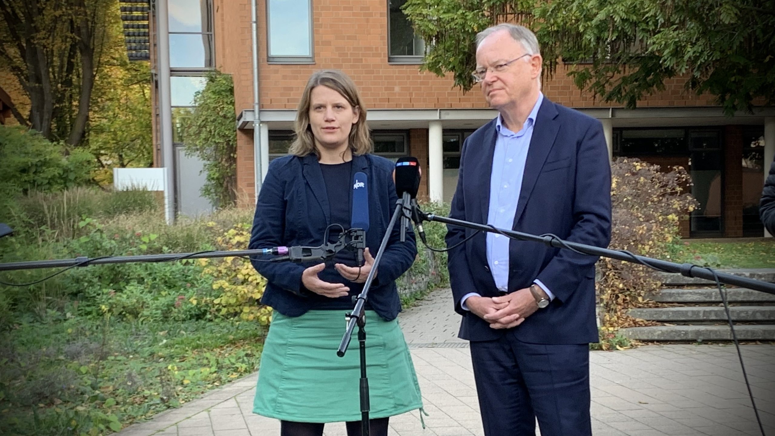 Rundblick: Grüne übernehmen Kultus- und Finanzressort in Niedersachsen ...