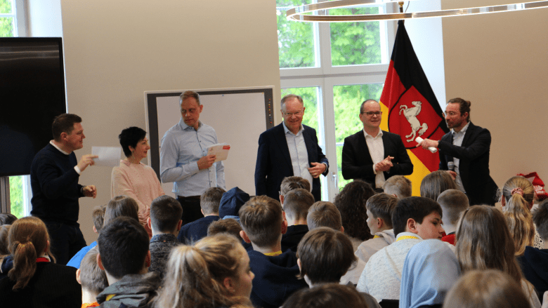 Zukunftstag: Wie die Fraktionen um Politiker-Nachwuchs werben ...