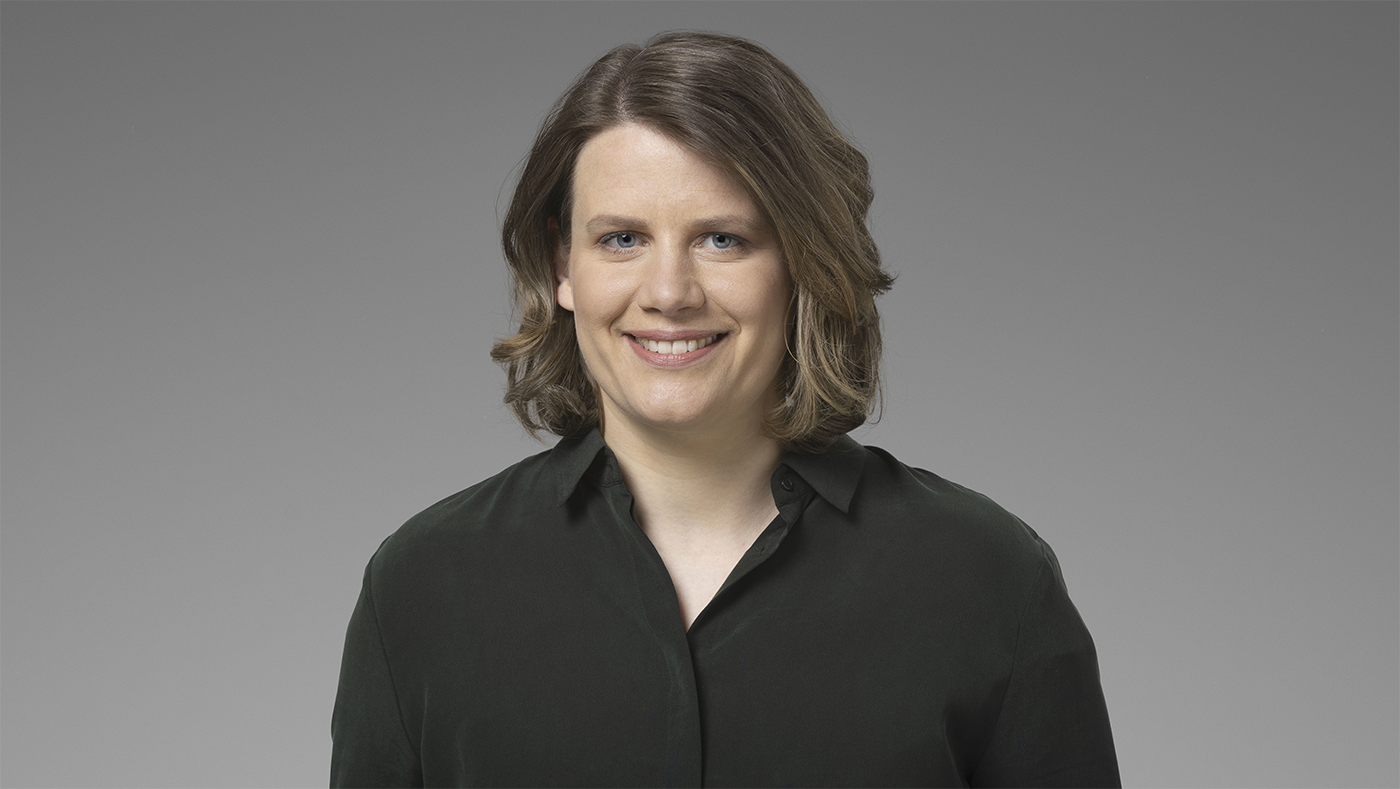 Kultusministerin Hamburg kündigt bessere Vergütung für Leiter kleiner ...