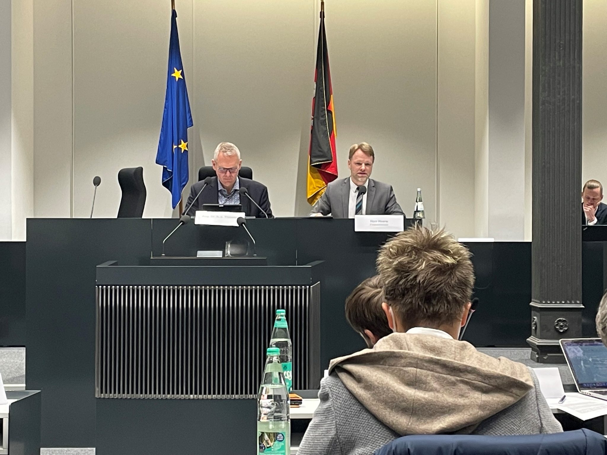 „Das ist Psychologie“: Finanzminister verteidigt eilige ...